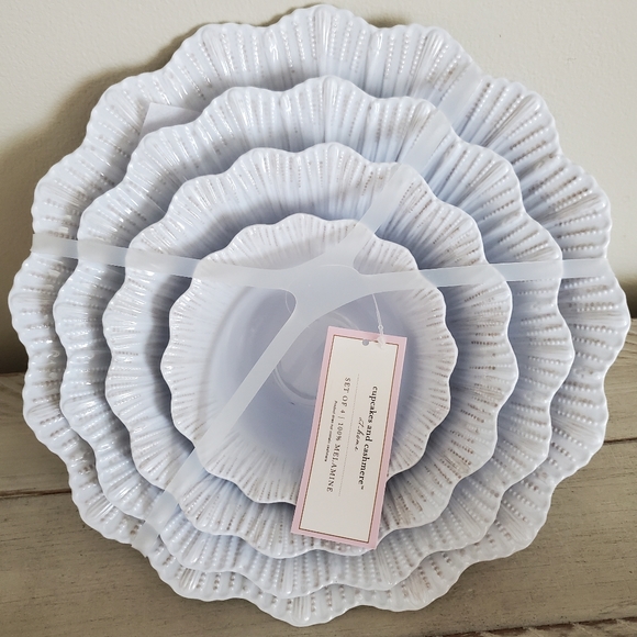 cupcakes & cashmere | Kitchen | Cupcakes Cashmere Nesting Flower ...